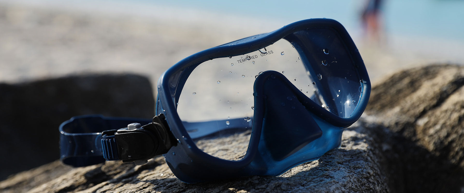 Anti-fog and non-anti-fog functions for diving masks – wave